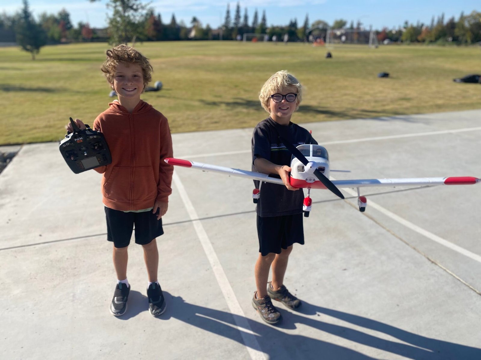 Our Review of the E-Flite Cherokee 1.3m – Brothers In Flight